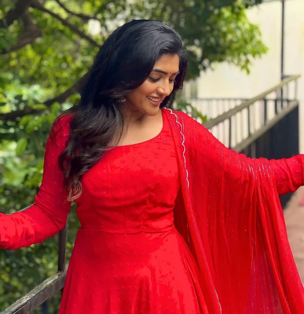 Actress isha rebba photos - Telugu24