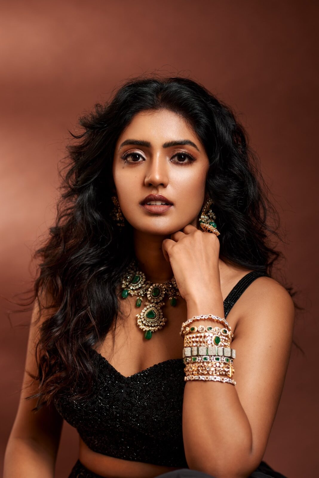 Actress isha rebba photos - Telugu24